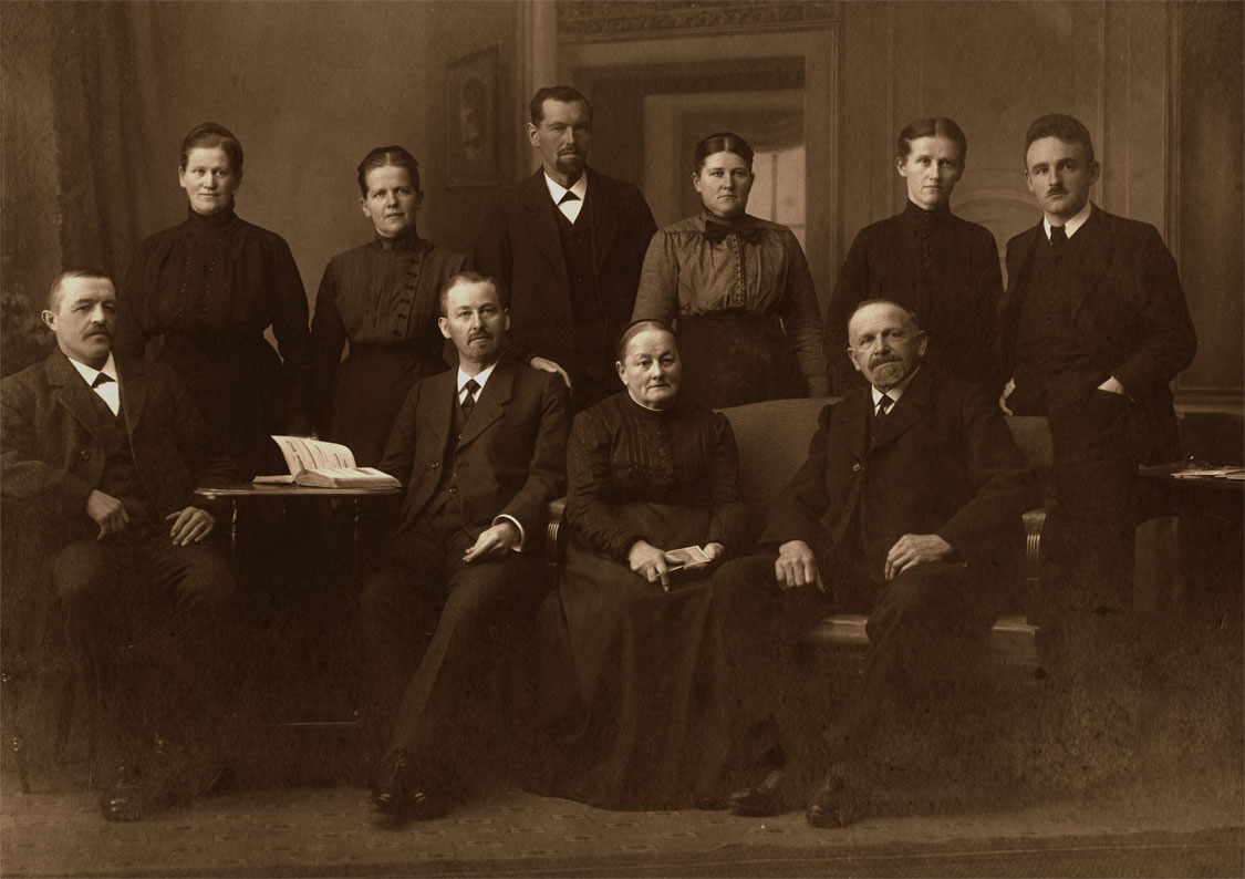 Photos: Gerber, Christian - Family Photograph: Gerber Family of Langnau